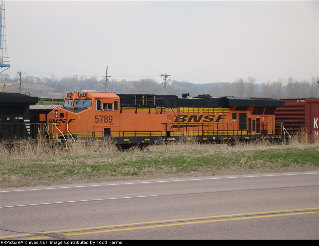 BNSF 5789
